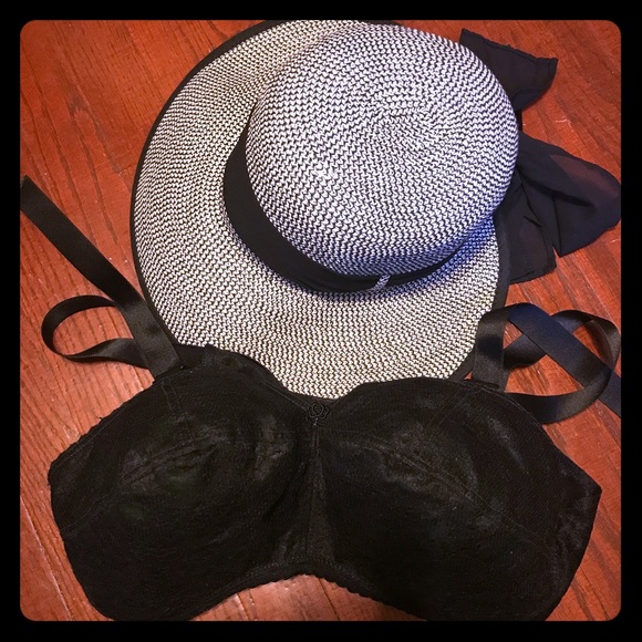 Ardyss | Intimates & Sleepwear | Marilyn Monroemadonna Fit Black Bra 4g ...